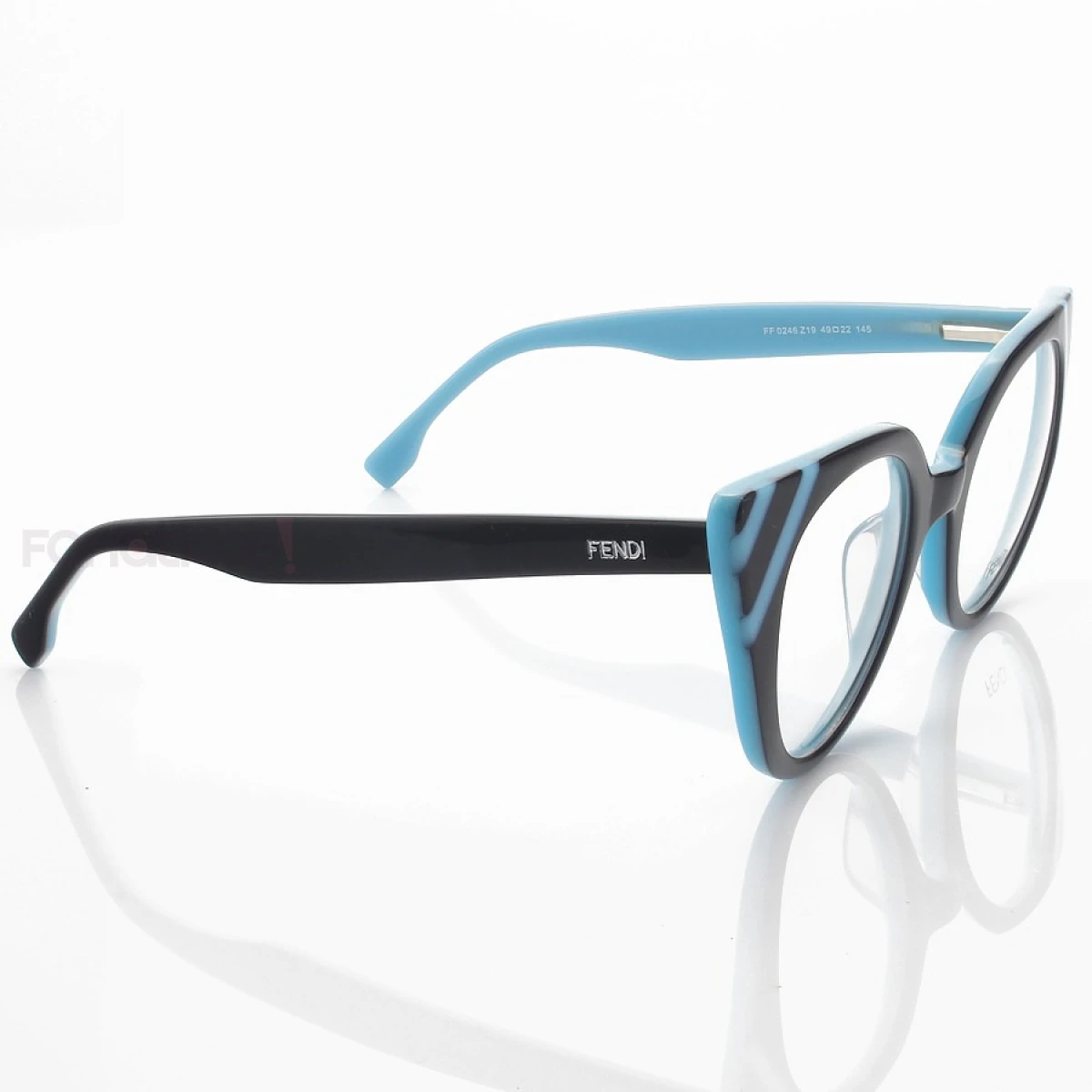 Armação de Óculos Gatinho Fendi FF0246 Preto e Azul